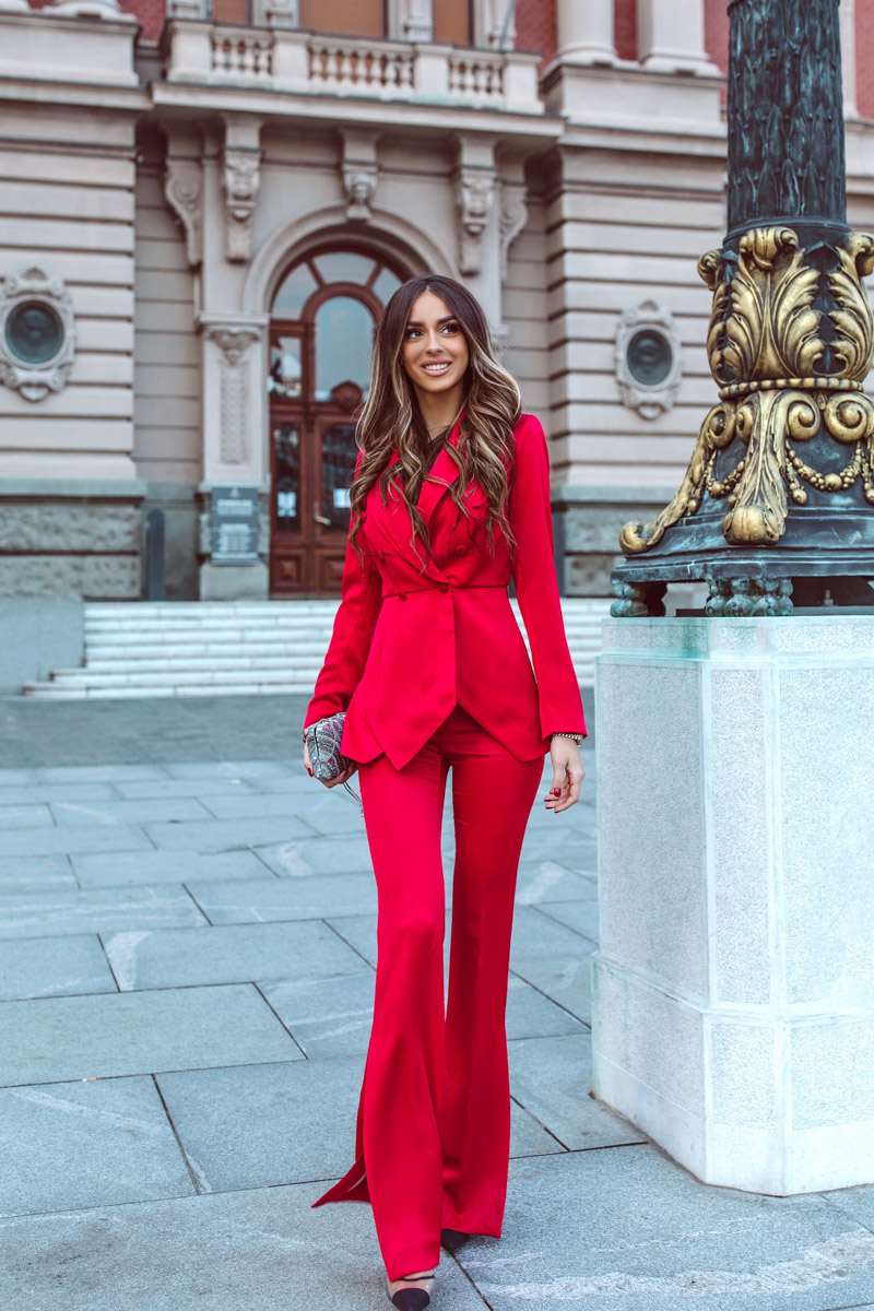 SAKO ZVONČICA CRVENI | Biljana Tipsarević